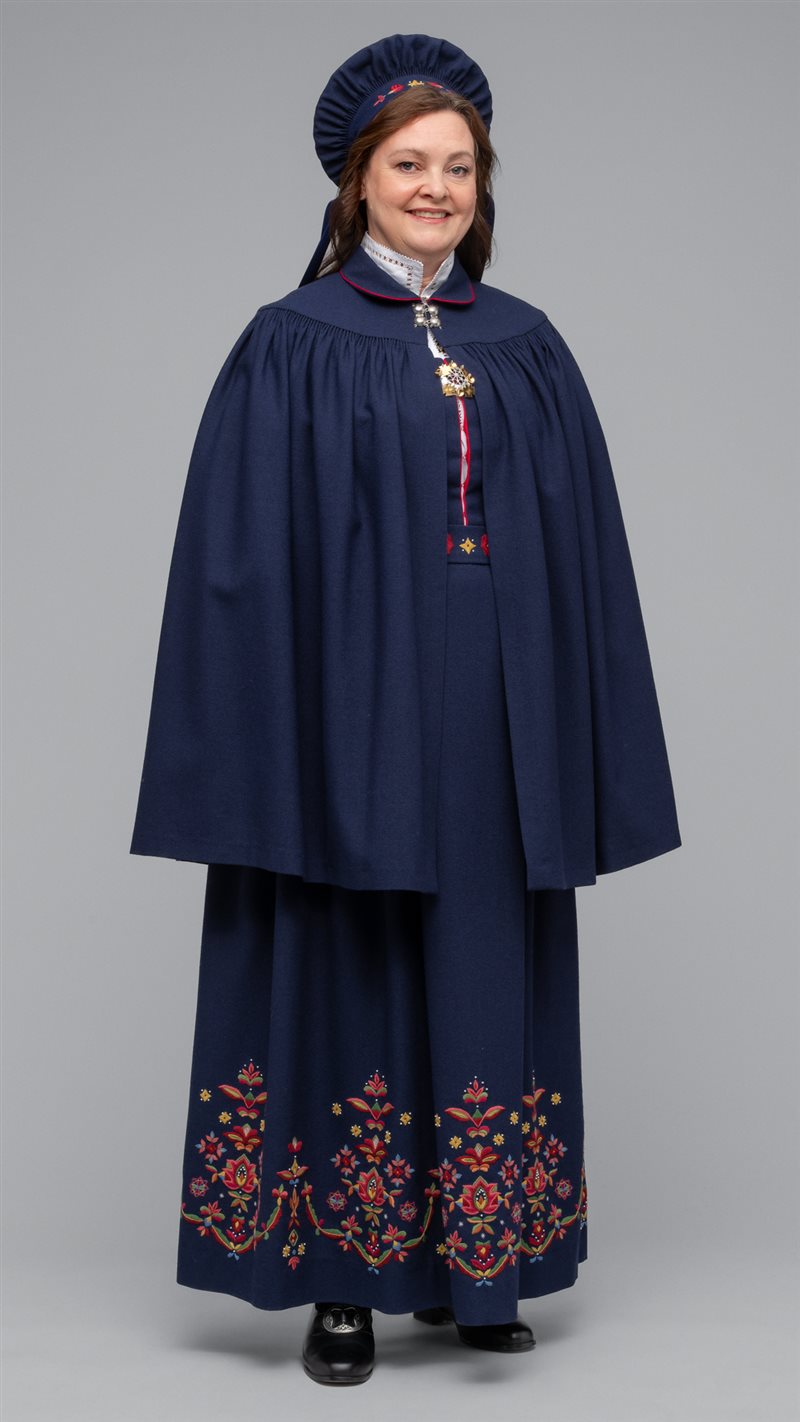 Ørstabunad - Norsk Flid nettbutikk og bunader