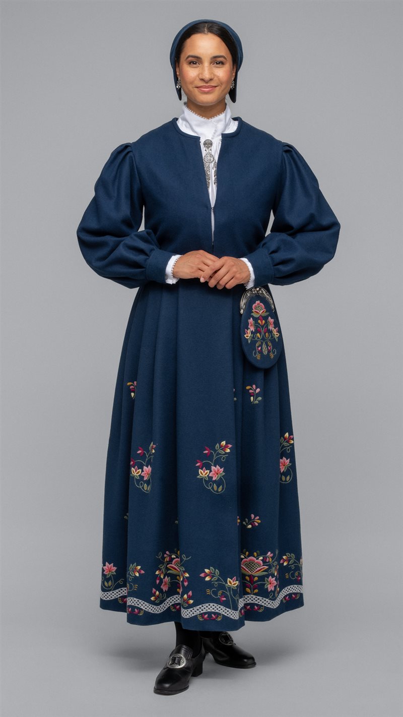 Lundebydrakt - Norsk Flid nettbutikk og bunader