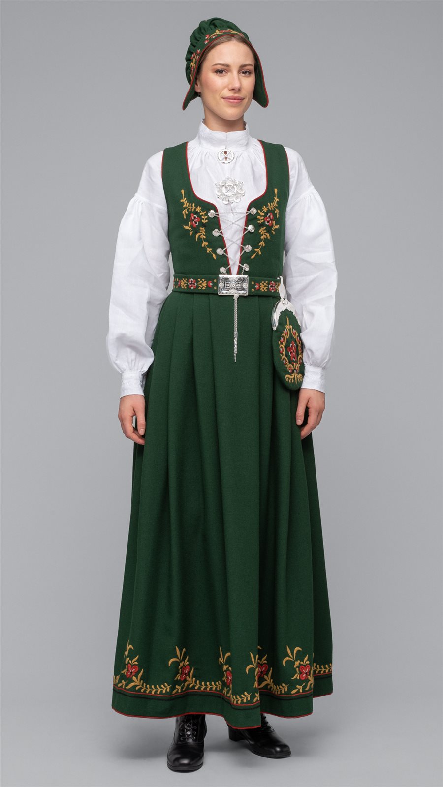 Bunad fra Nedre buskerud - Norsk Flid nettbutikk og bunader