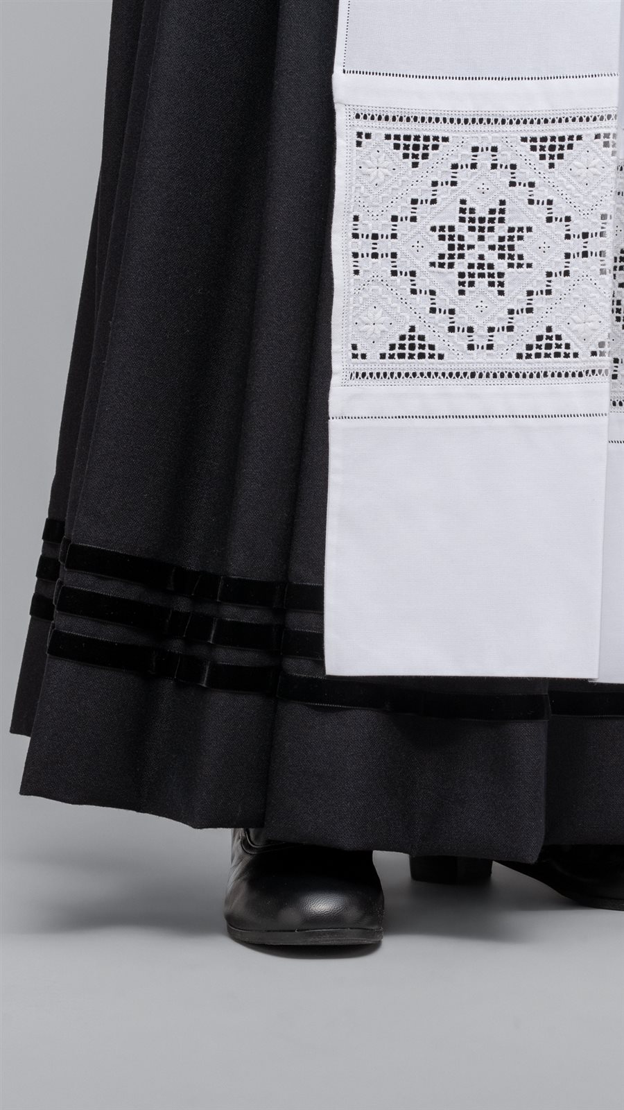 Forkle til Voss jentebunad - Norsk Flid nettbutikk og bunader