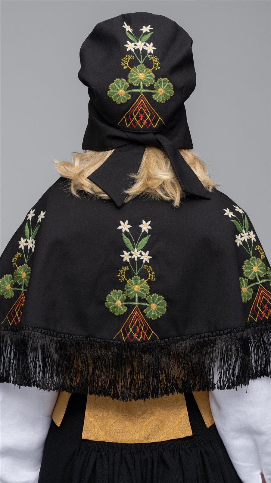 Ofotbunaden - Norsk Flid nettbutikk og bunader