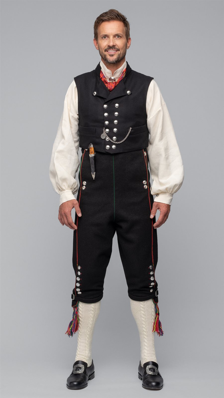 Øst-Telemark Gråtrøyebunad mod fra Porsgrunn - Telemark - Alle bunader ...