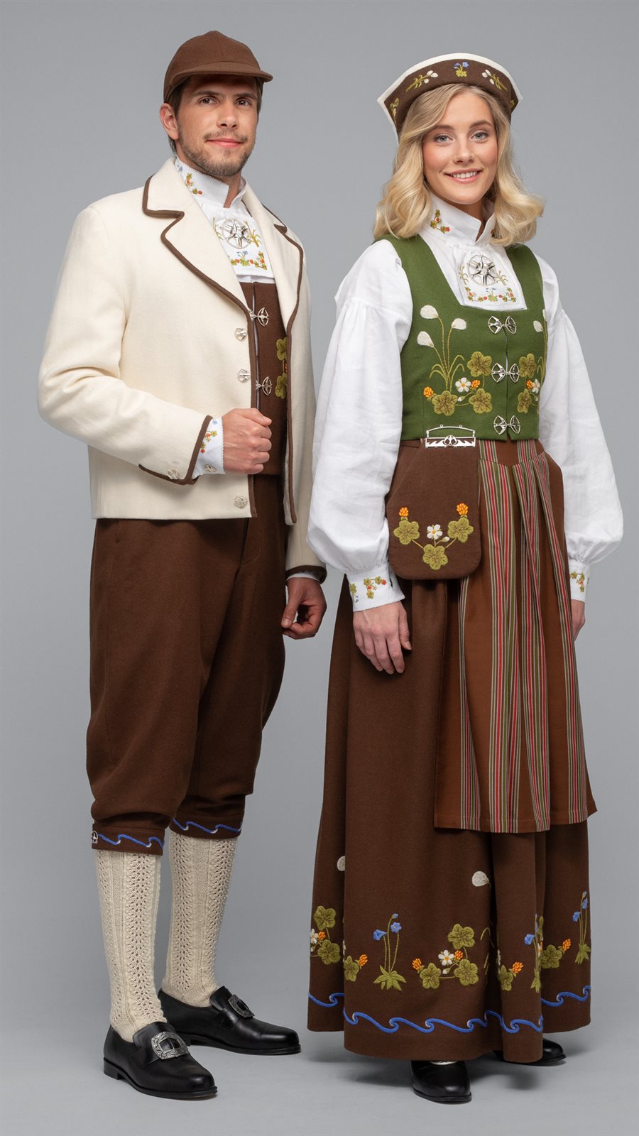 Senja festdrakt - Norsk Flid nettbutikk og bunader