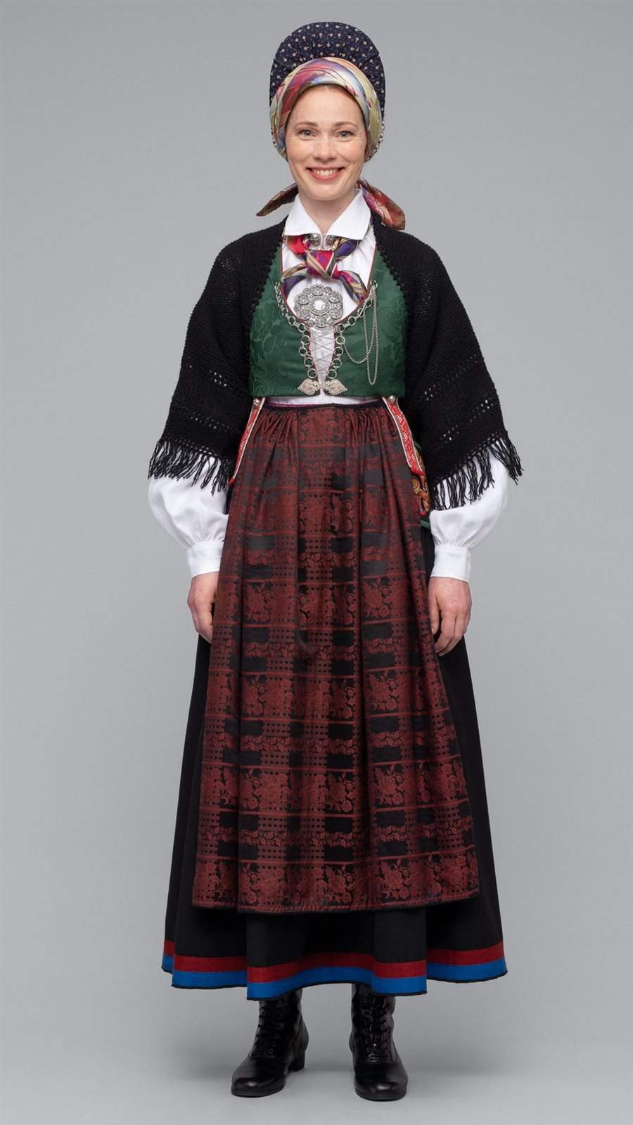 Bunad fra Vest-Agder - Norsk Flid nettbutikk og bunader