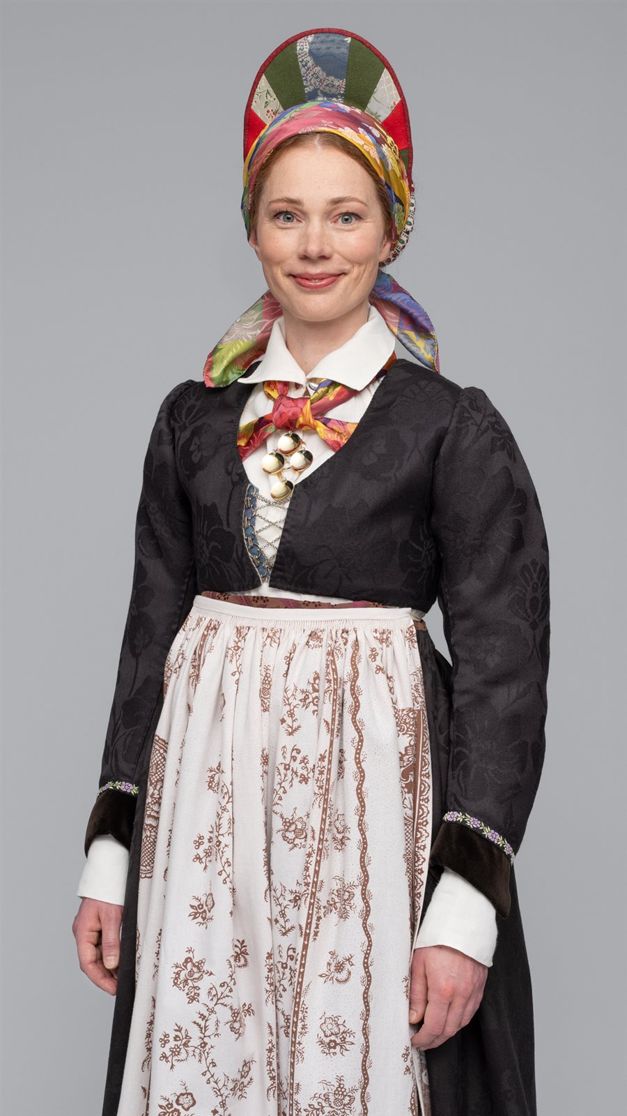 Rekonstruert Vest-Agder drakt fra 1810 med trøye - Rekonstruert Vest ...