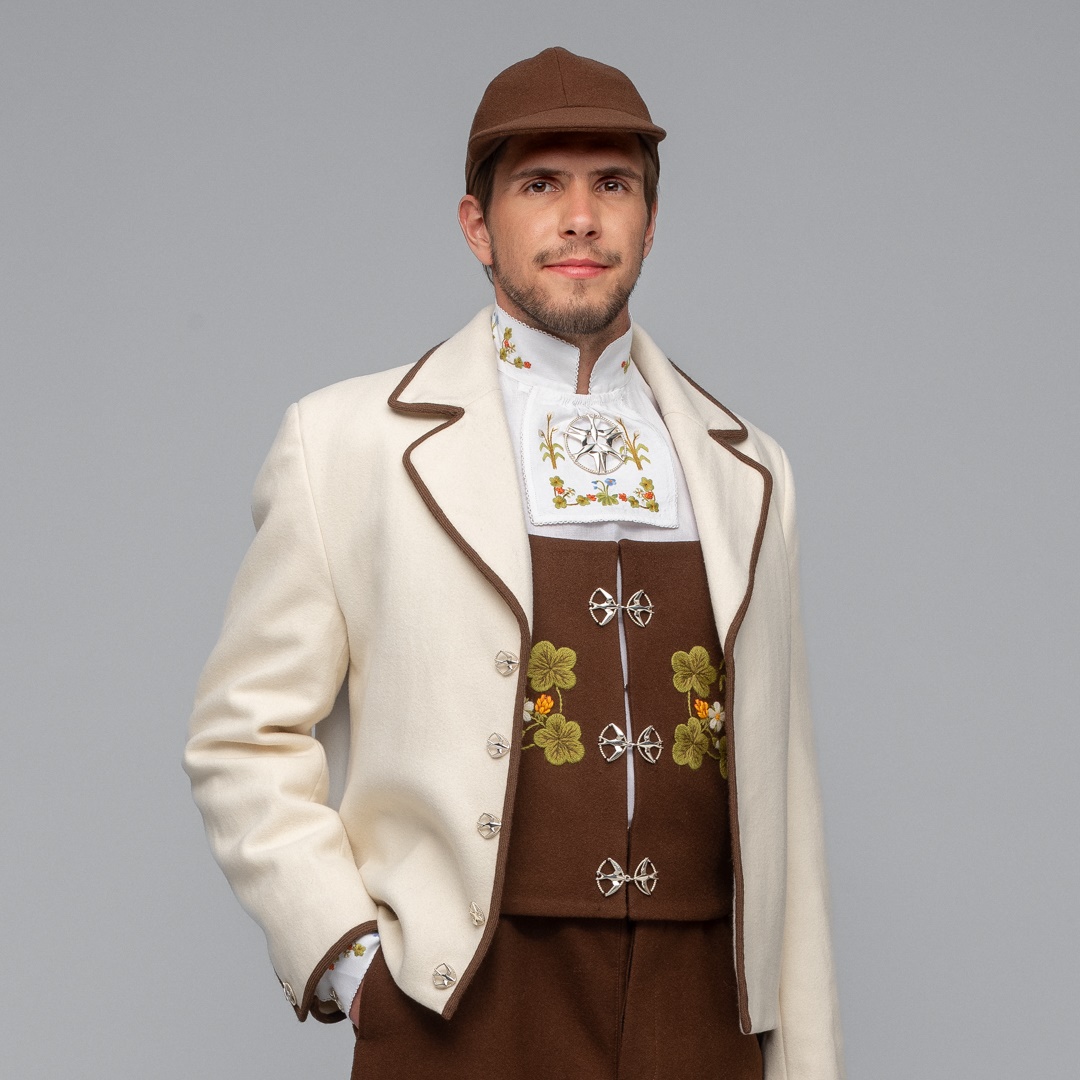 Senjadrakt festdrakt for herre - Norsk Flid nettbutikk og bunader