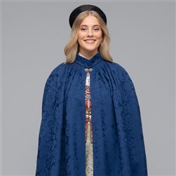 Rød Trønderbunad fra Trøndelag - Norsk Flid nettbutikk og bunader