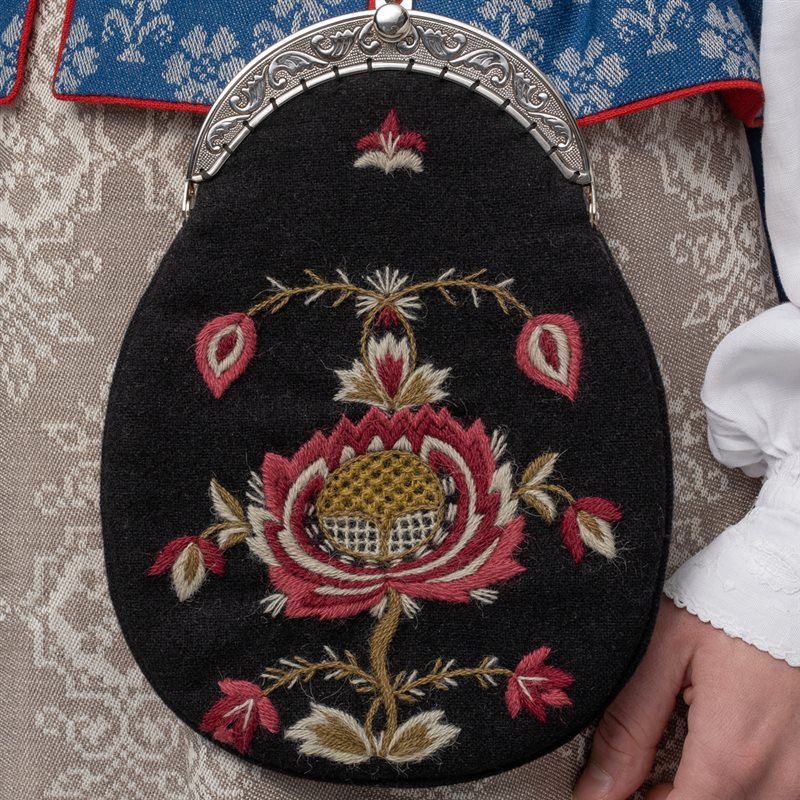 VESKE TIL DAME TRØNDERBUNAD - Norsk Flid nettbutikk og bunader