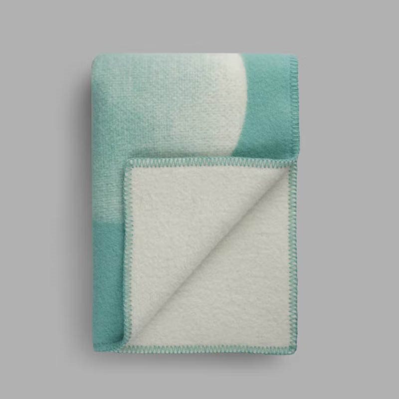 Moon pledd i 100% Norsk lamull - Norsk Flid nettbutikk og bunader