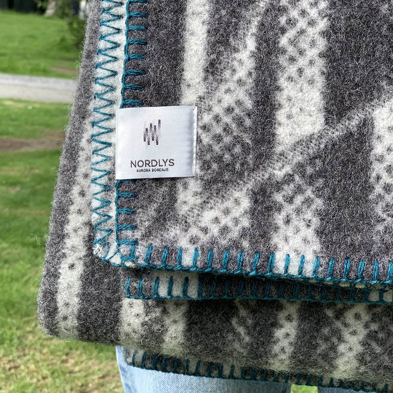 Nordlys pledd - Norsk Flid nettbutikk og bunader