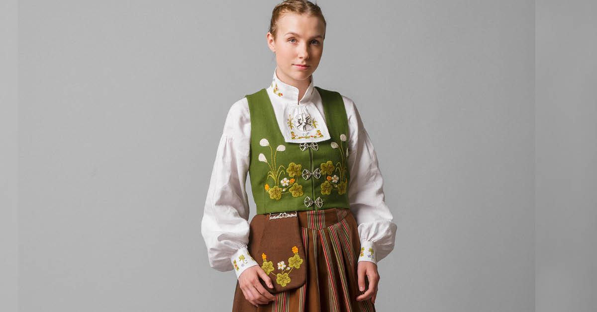 Senja festdrakt grønn vest - Norsk Flid nettbutikk og bunader